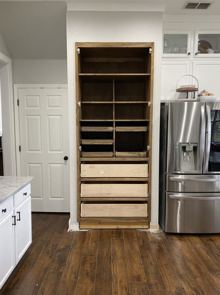 Built-in Pantry Makeover - Sawdust 2 Stitches